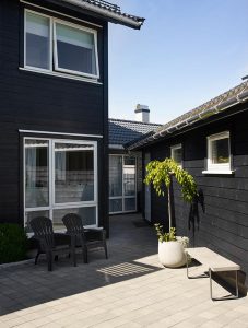 Den anvendelige fargen Dempet Sort fra Jotun - Jotun Uteinspirasjon