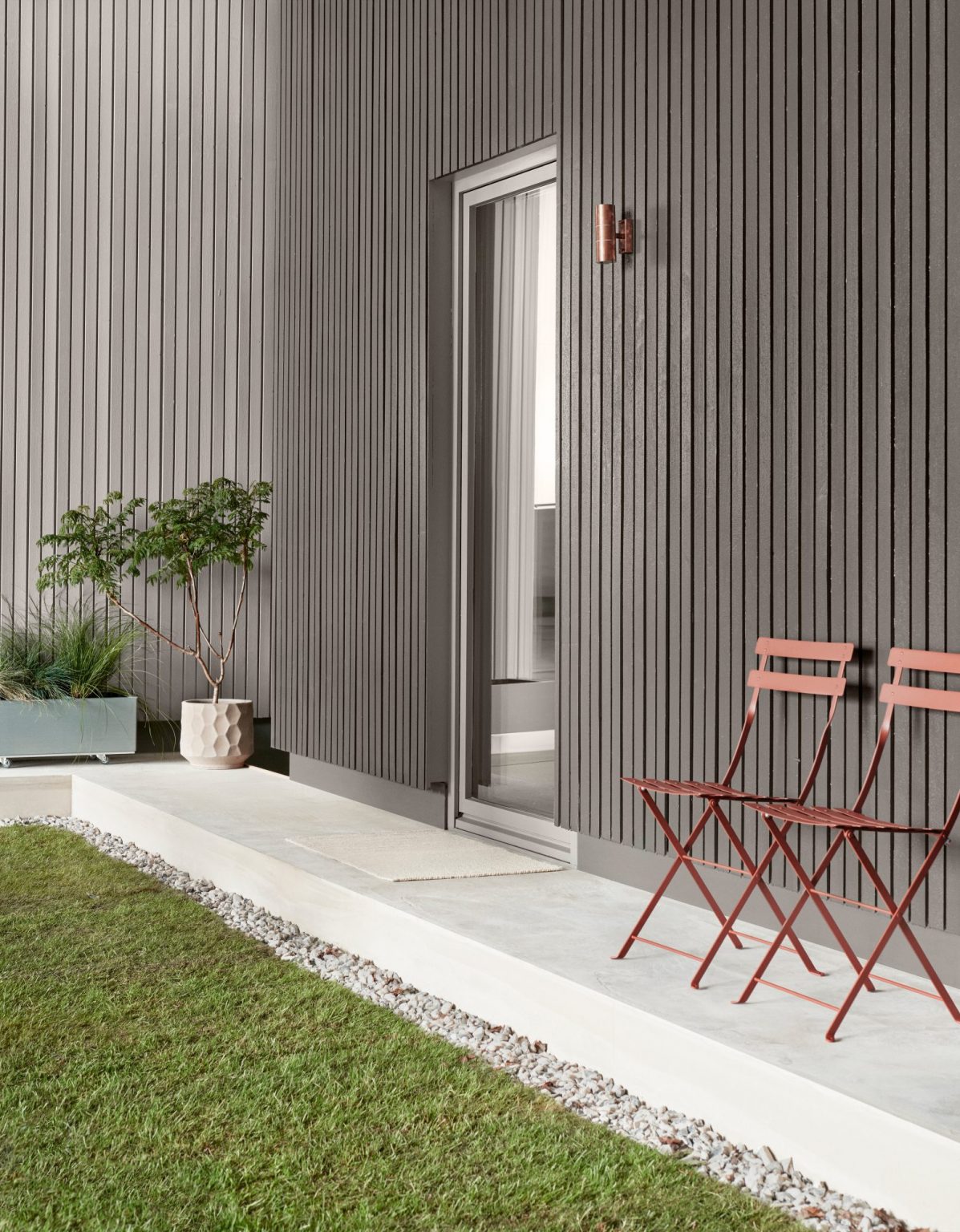 Populært med grå og sorte hus - Jotun Uteinspirasjon