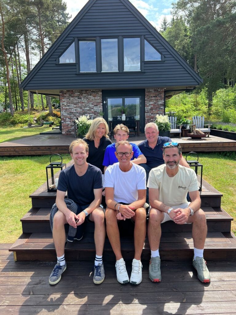 Helmatt hytte på eventyrlige Randøy - Jotun Uteinspirasjon